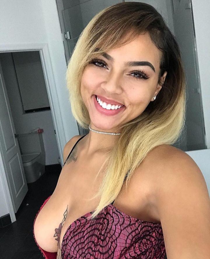 Pretty Team | Scrolller