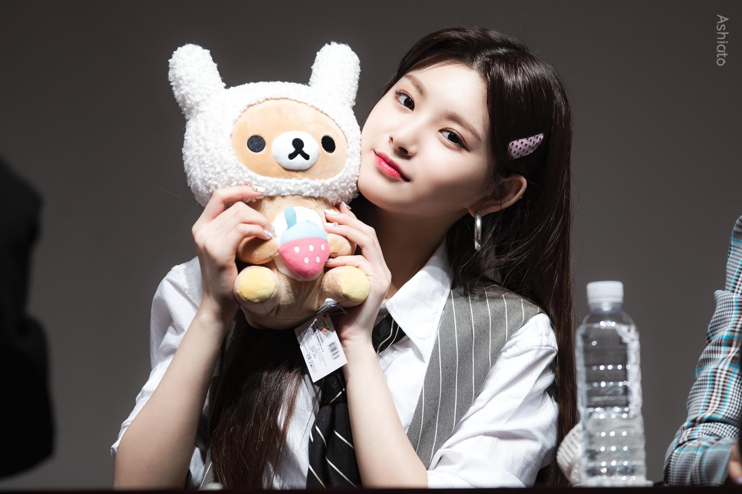 Pretty Yiren | Scrolller