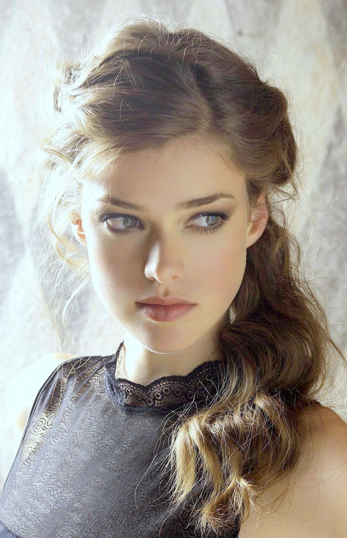 Princess Julia | Scrolller