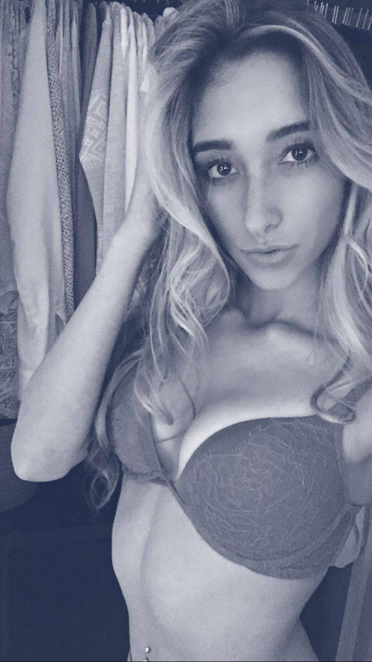 Proudly showing off her new bra from Victoria's Secret | Scrolller