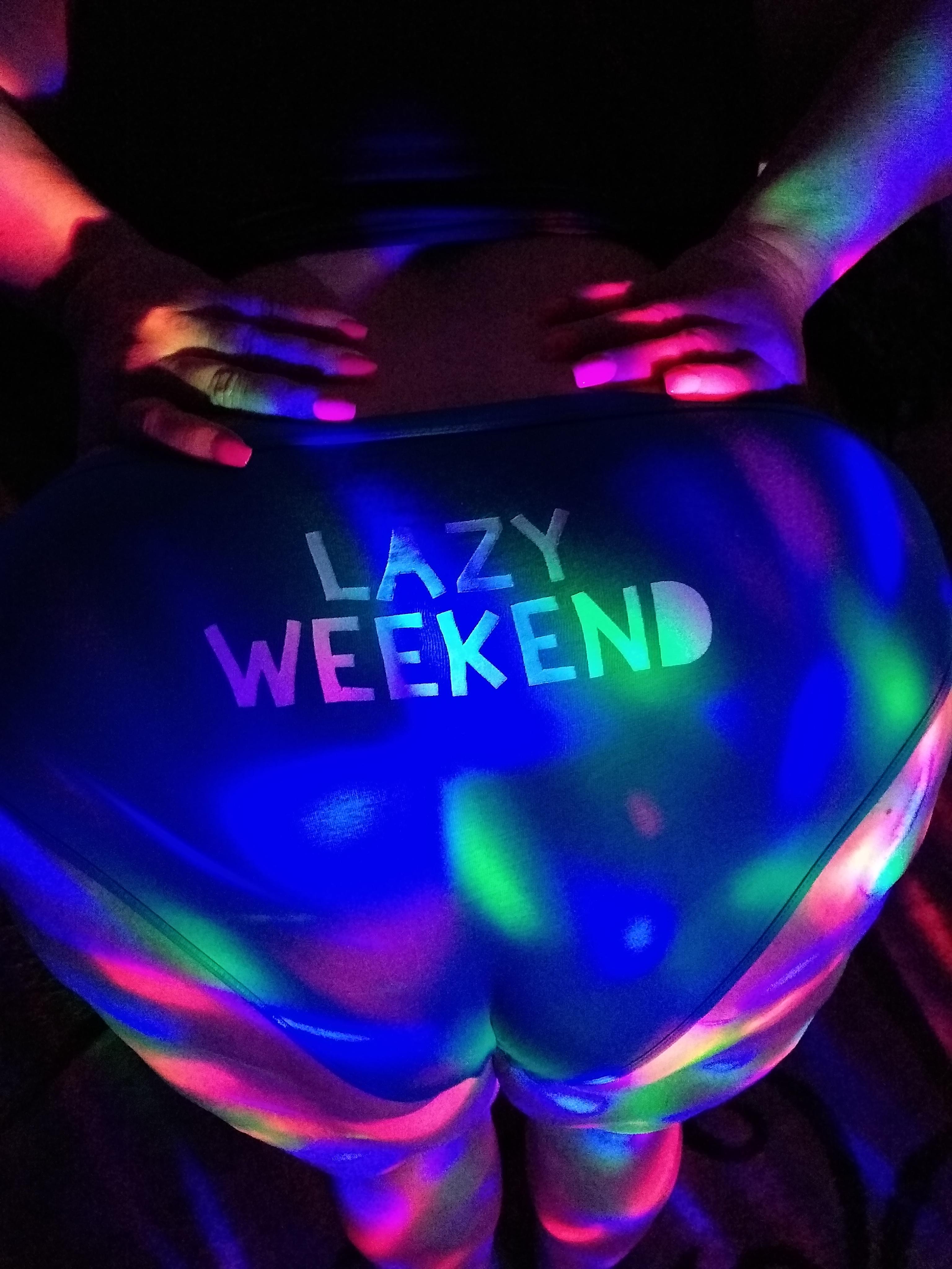 Psychedelic booty! | Scrolller