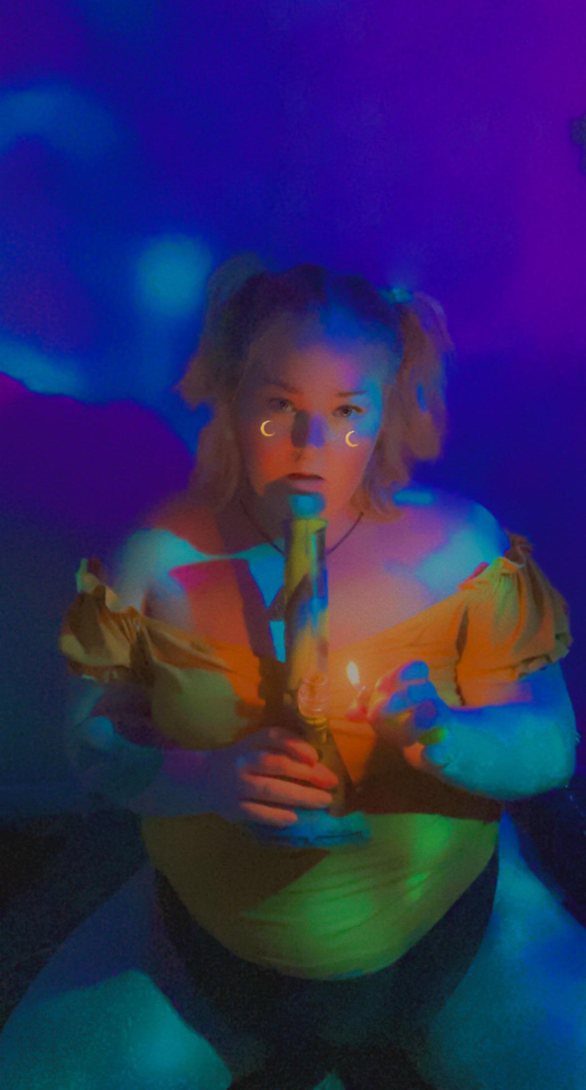 Puff puff pass 😌 🏻 | Scrolller