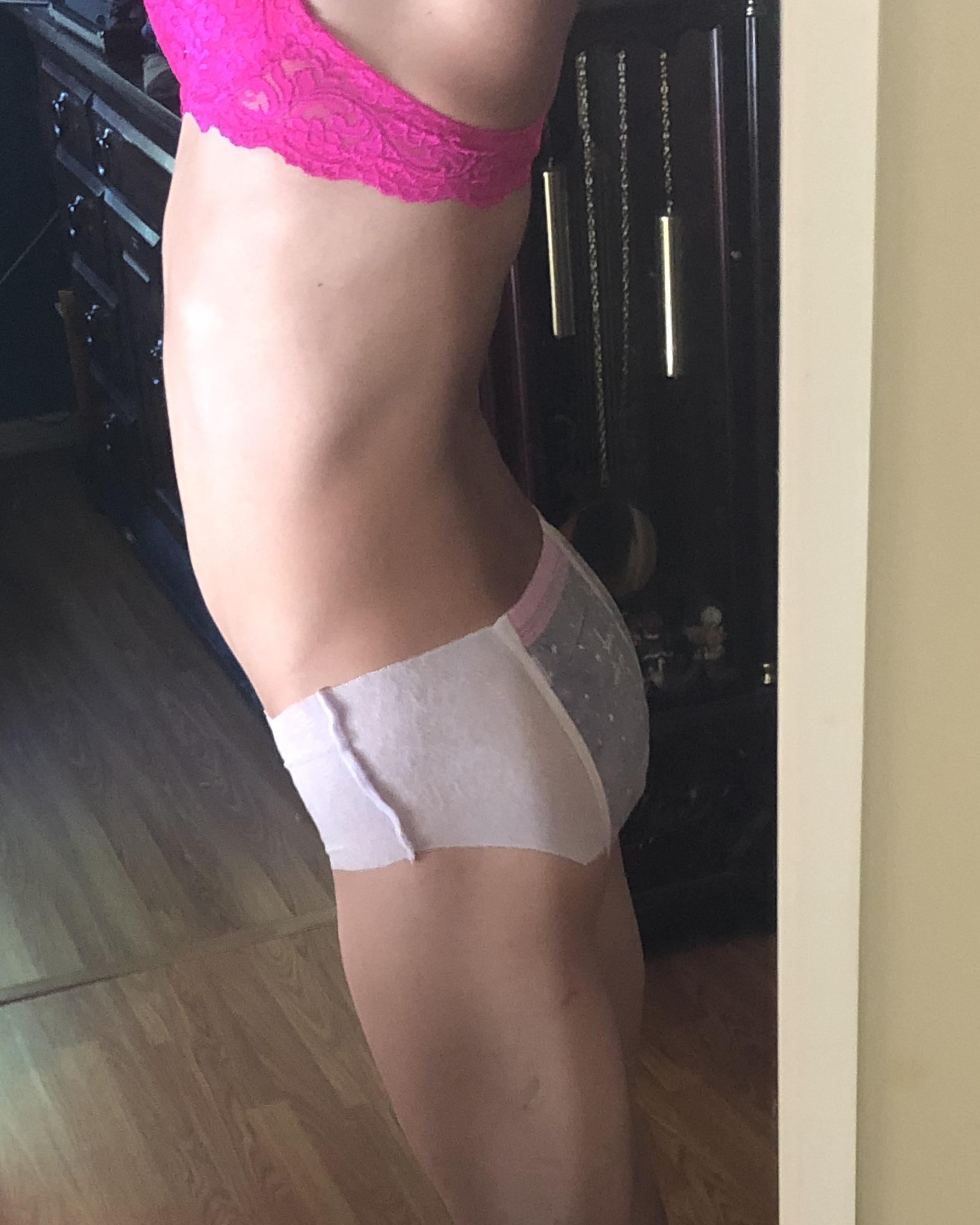 Pull ups butt 😍 | Scrolller