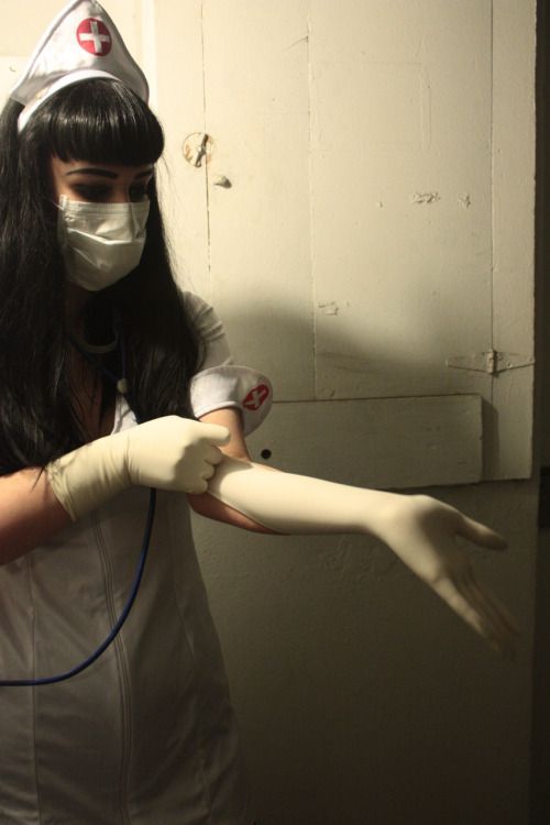 Pulling the gloves tight | Scrolller