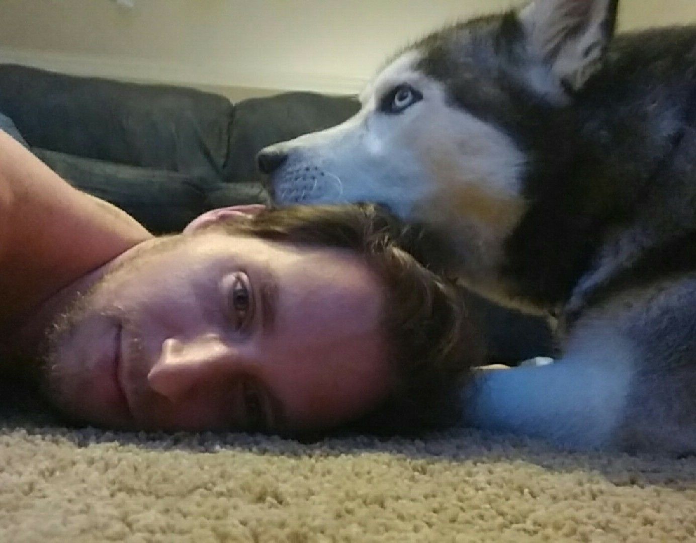 Puppy love | Scrolller