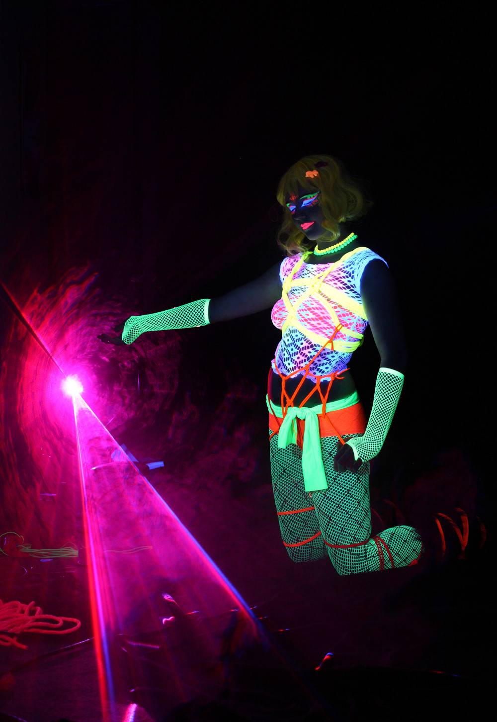 Purple laser, UV and Shibari at the rave photobooth | Scrolller