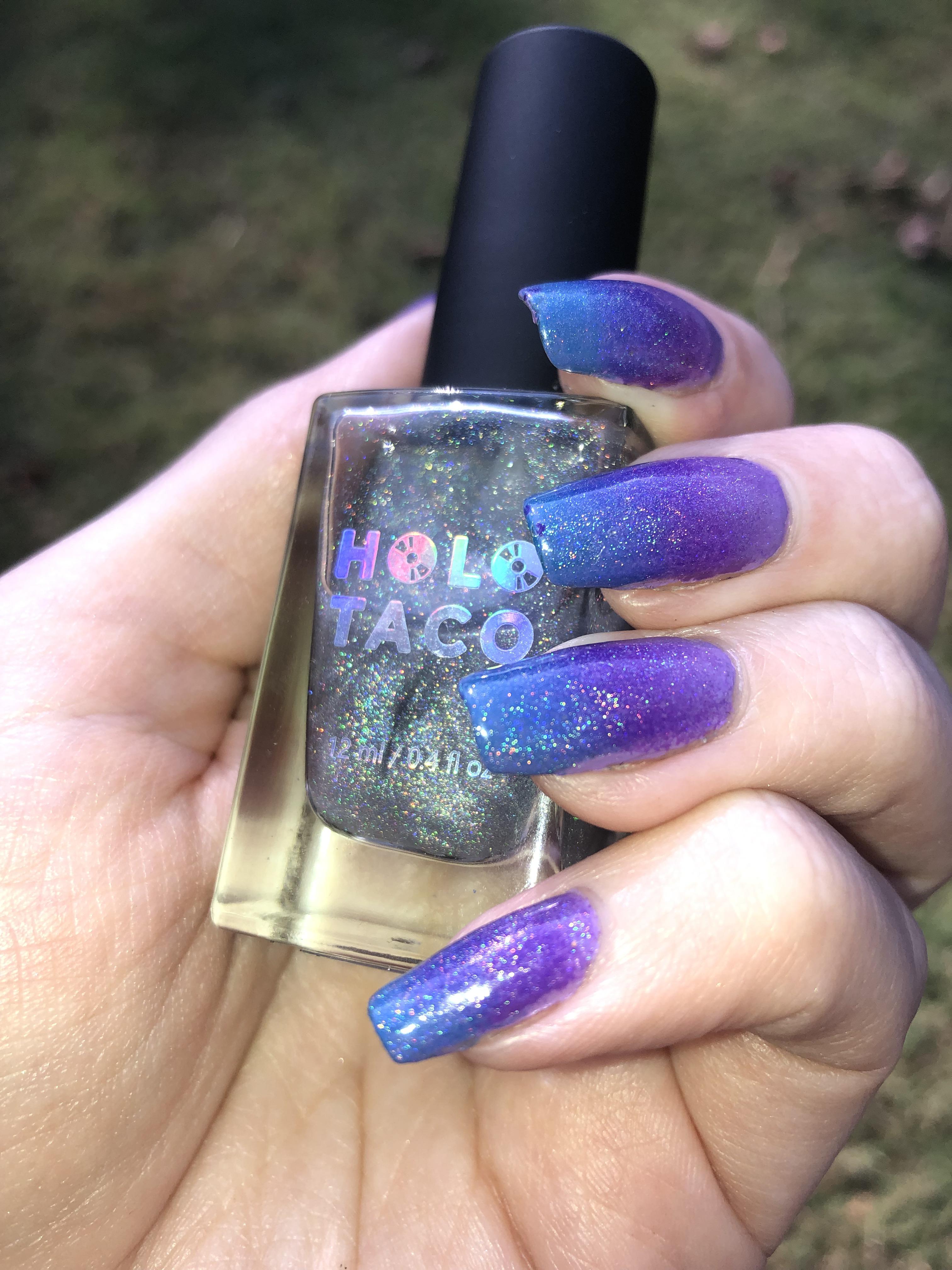 Purple to Blue Gradient with a Linear Holo Taco on Natural Nails | Scrolller