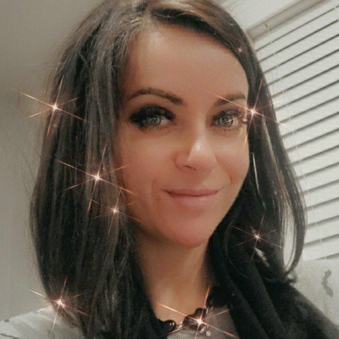 Queen Megan | Scrolller