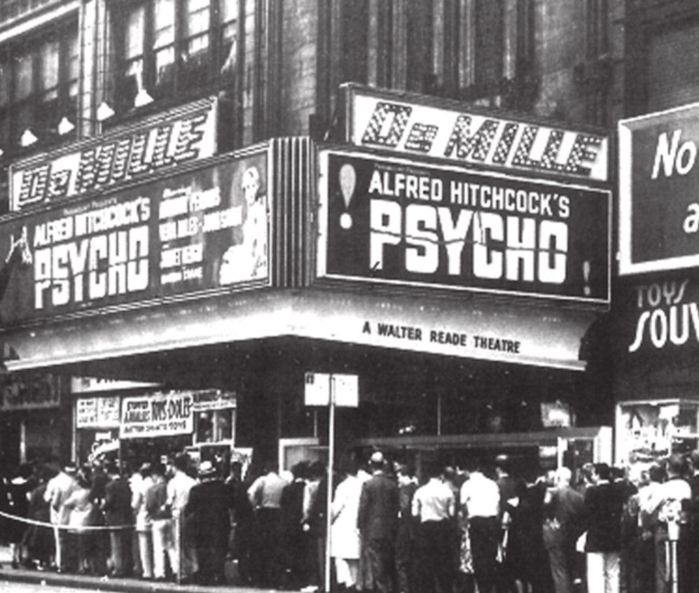Queues at the release of ‘Psycho’. 1960. | Scrolller
