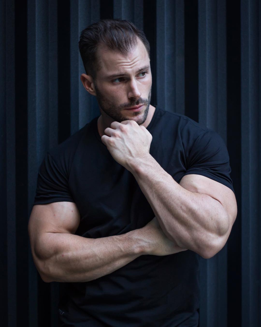 Quin Bruce | Scrolller