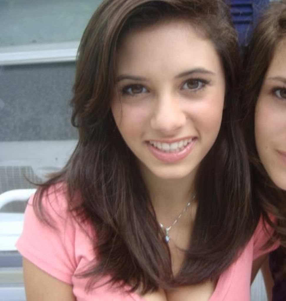 [R] Would love a cum tribute for this busty teen. PM me. | Scrolller