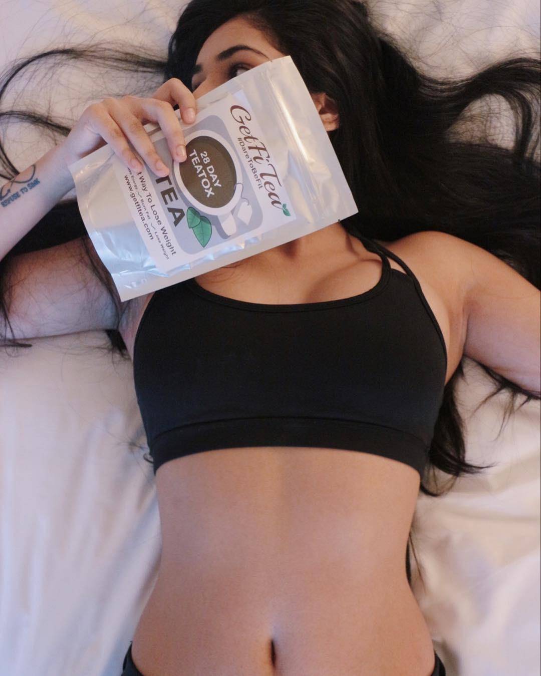 Radhika Seth Perfect stomach | Scrolller