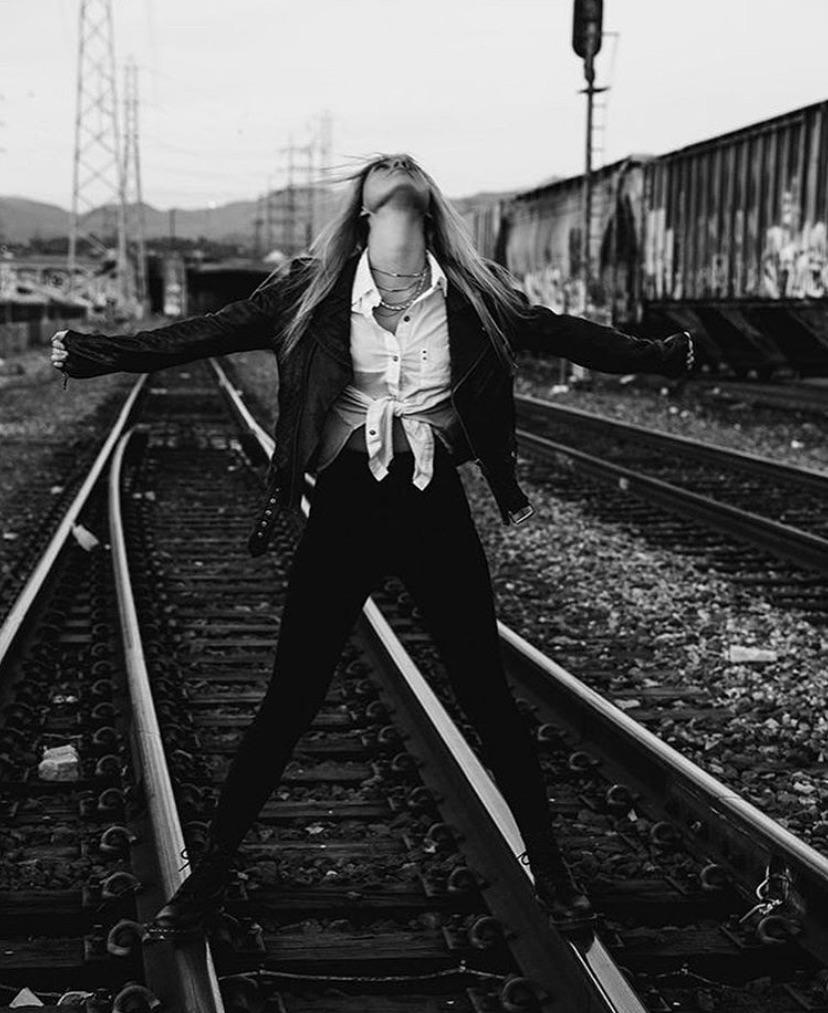 Railroading Scrolller