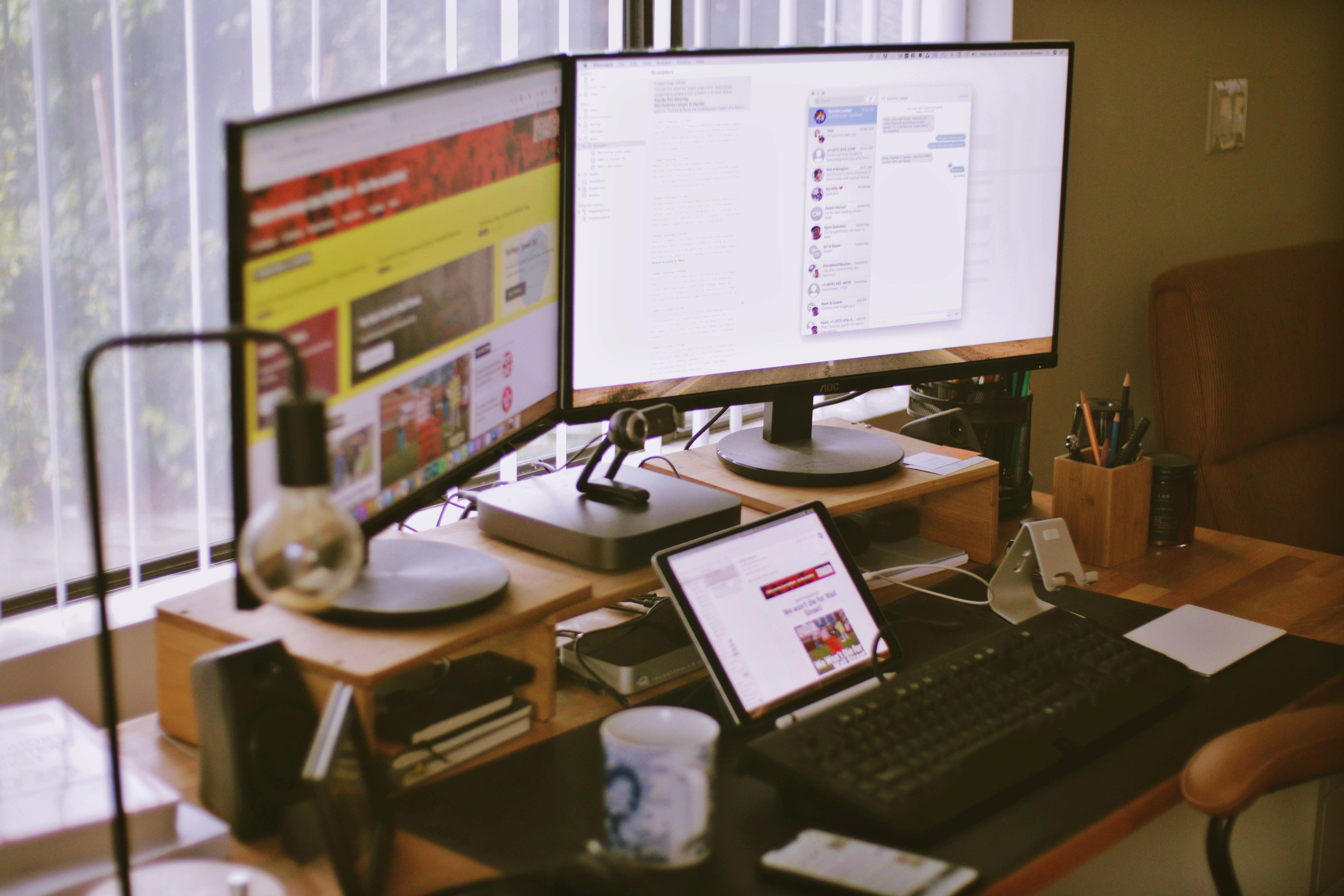 Rainy day WFH setup | Scrolller