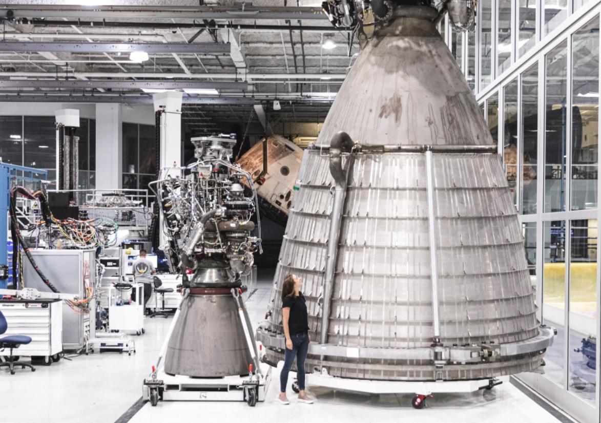 Raptor Ultrathicc | Scrolller