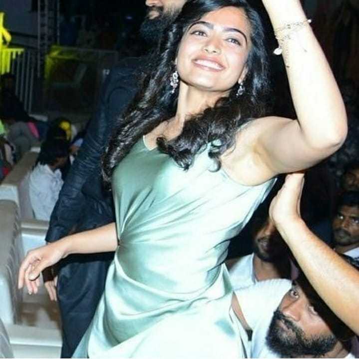 Rashmika 🤤😘 | Scrolller