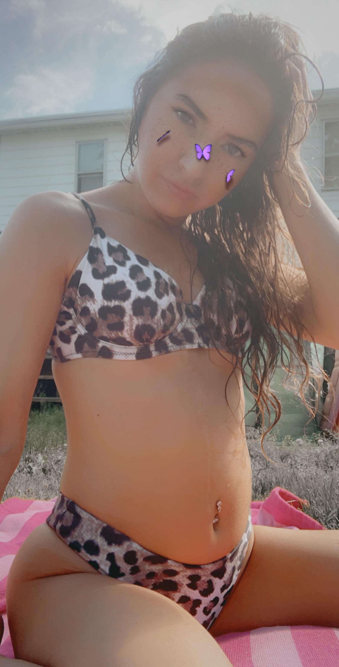 🥰🥰 rawr | Scrolller