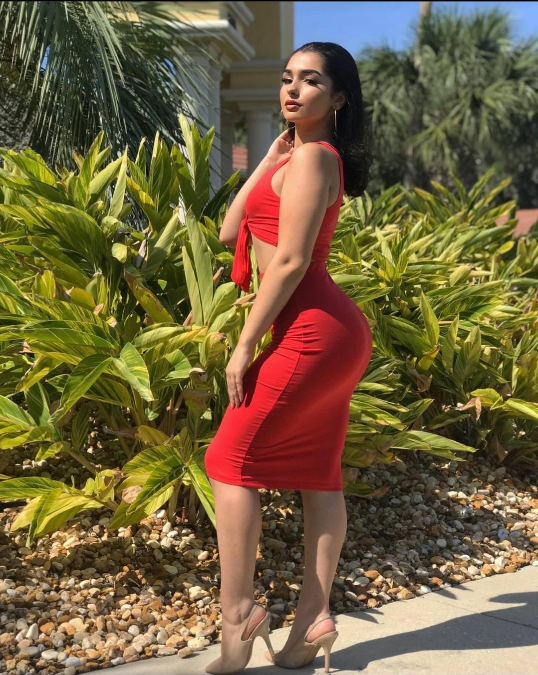 Red dresses are my favorite now | Scrolller