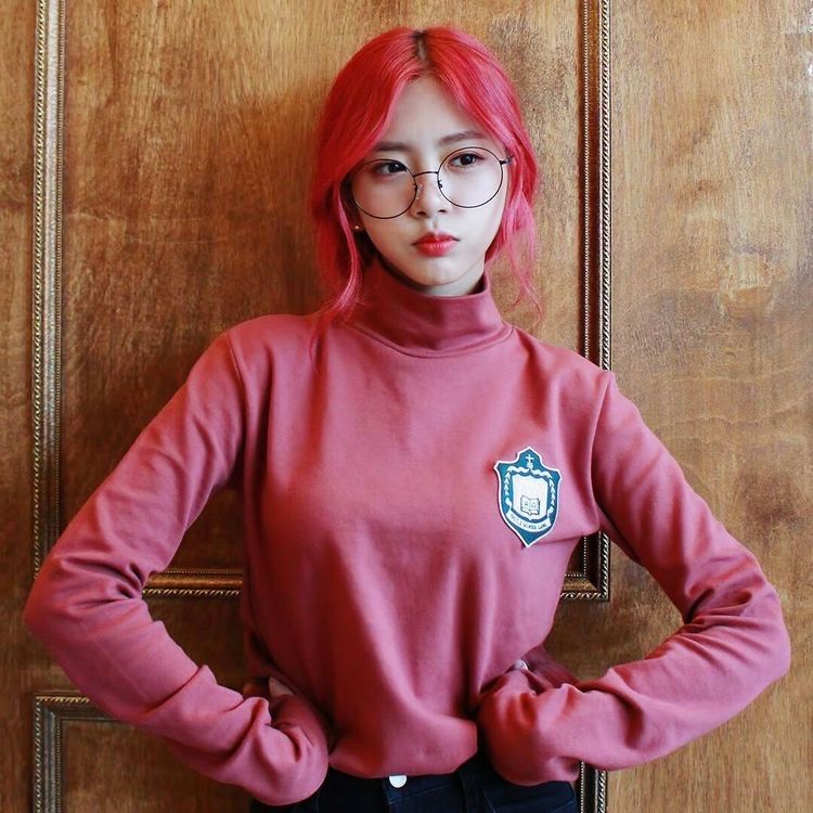 Red JiU | Scrolller