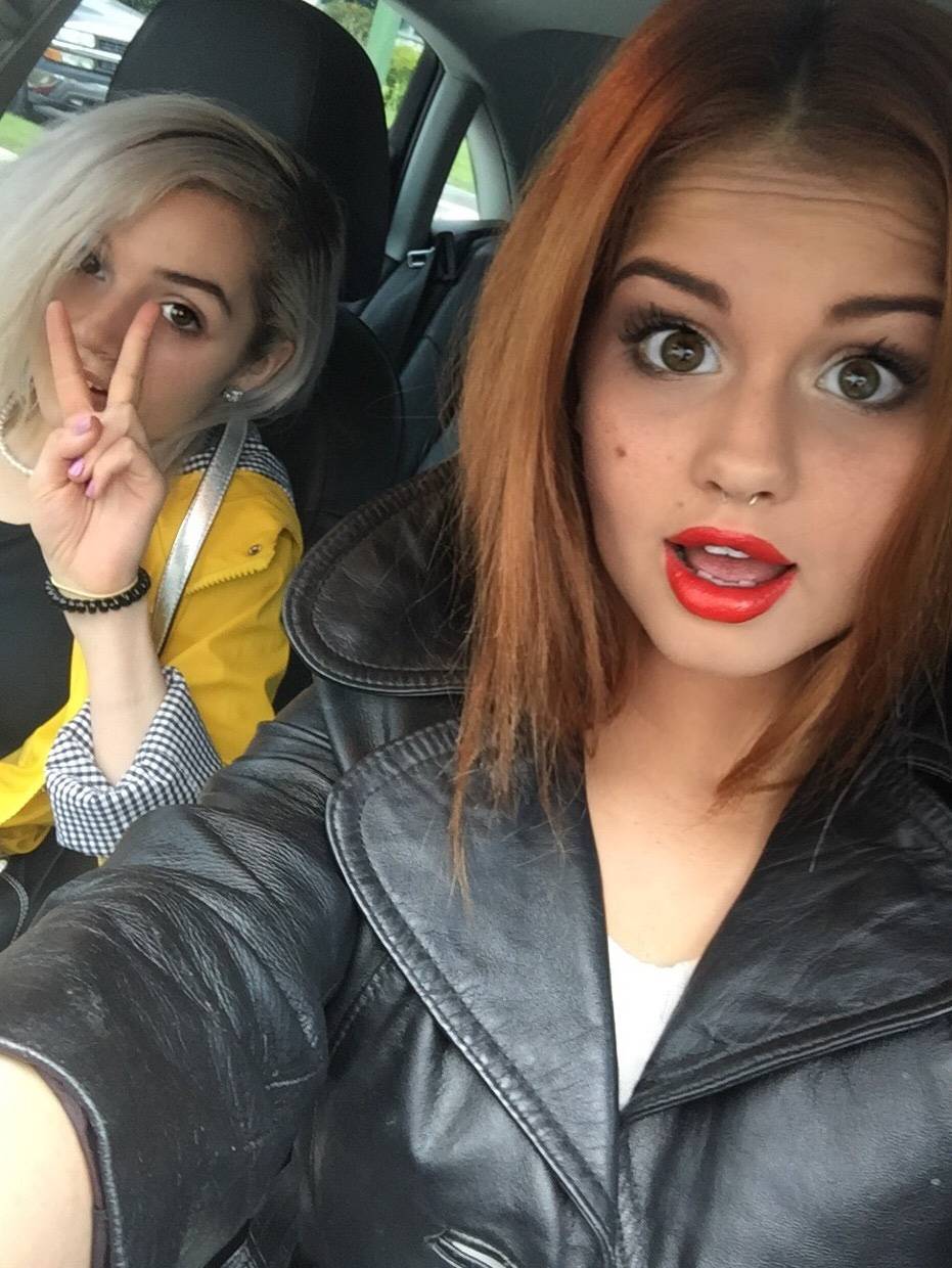 Red Lips | Scrolller