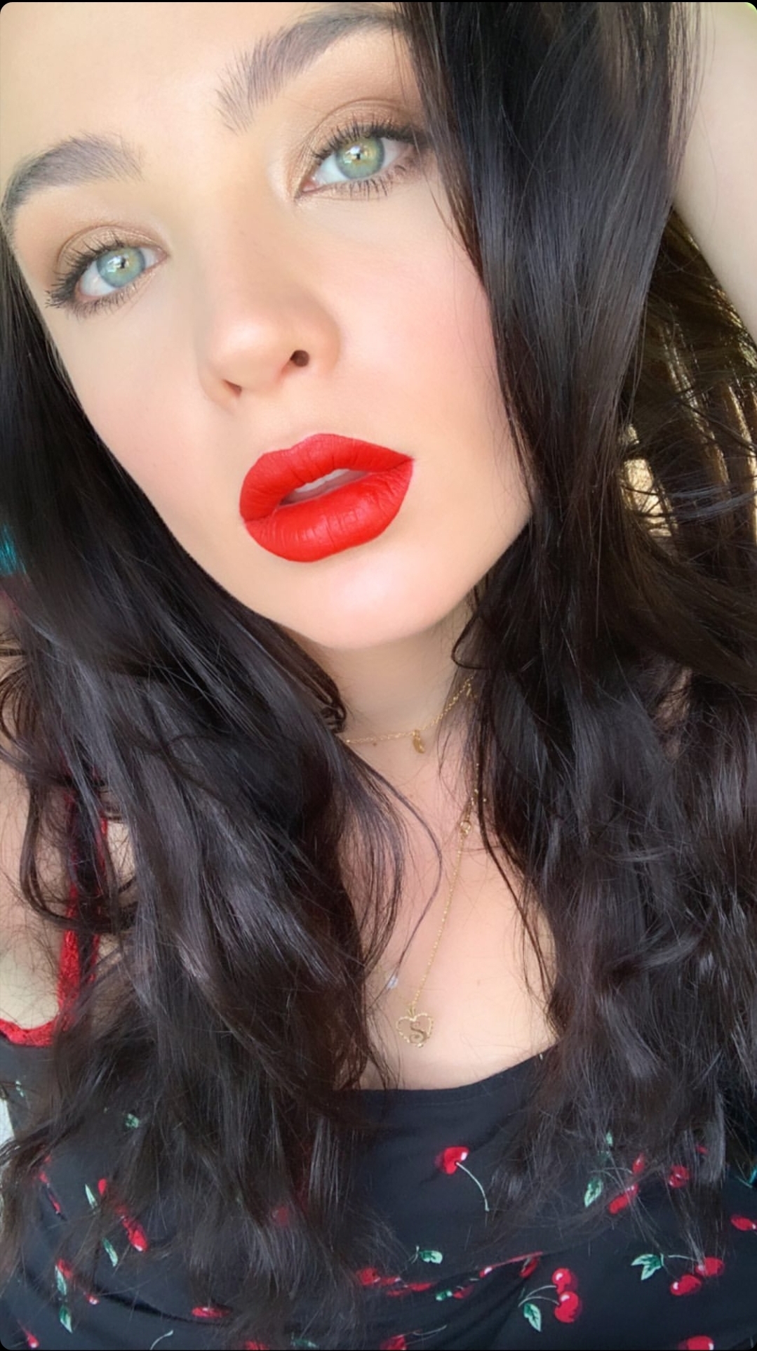 Red lipstick | Scrolller