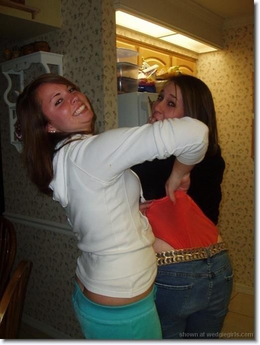 Red-orange up high. | Scrolller