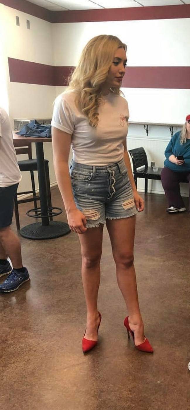 Red shoes | Scrolller