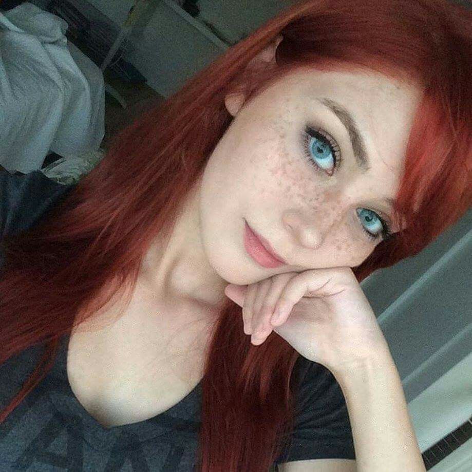 Redhead/Blue-eyed/Freckled | Scrolller