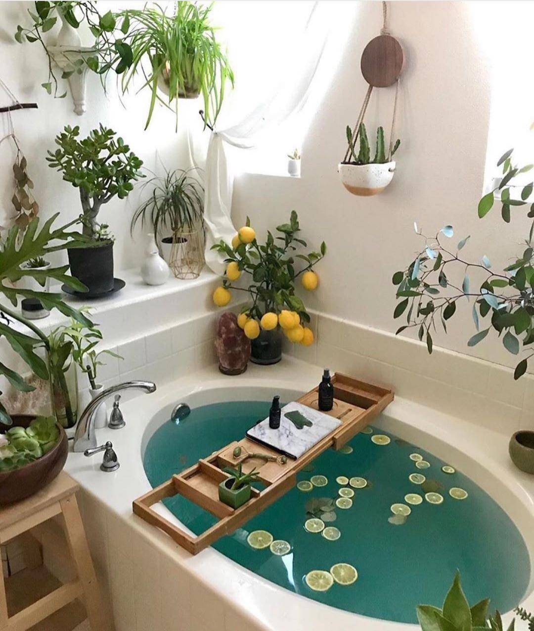 Relax and detox | Scrolller