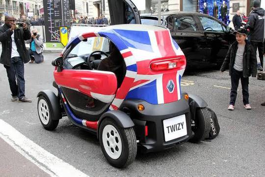 Renault Twizy Union Jack | Scrolller