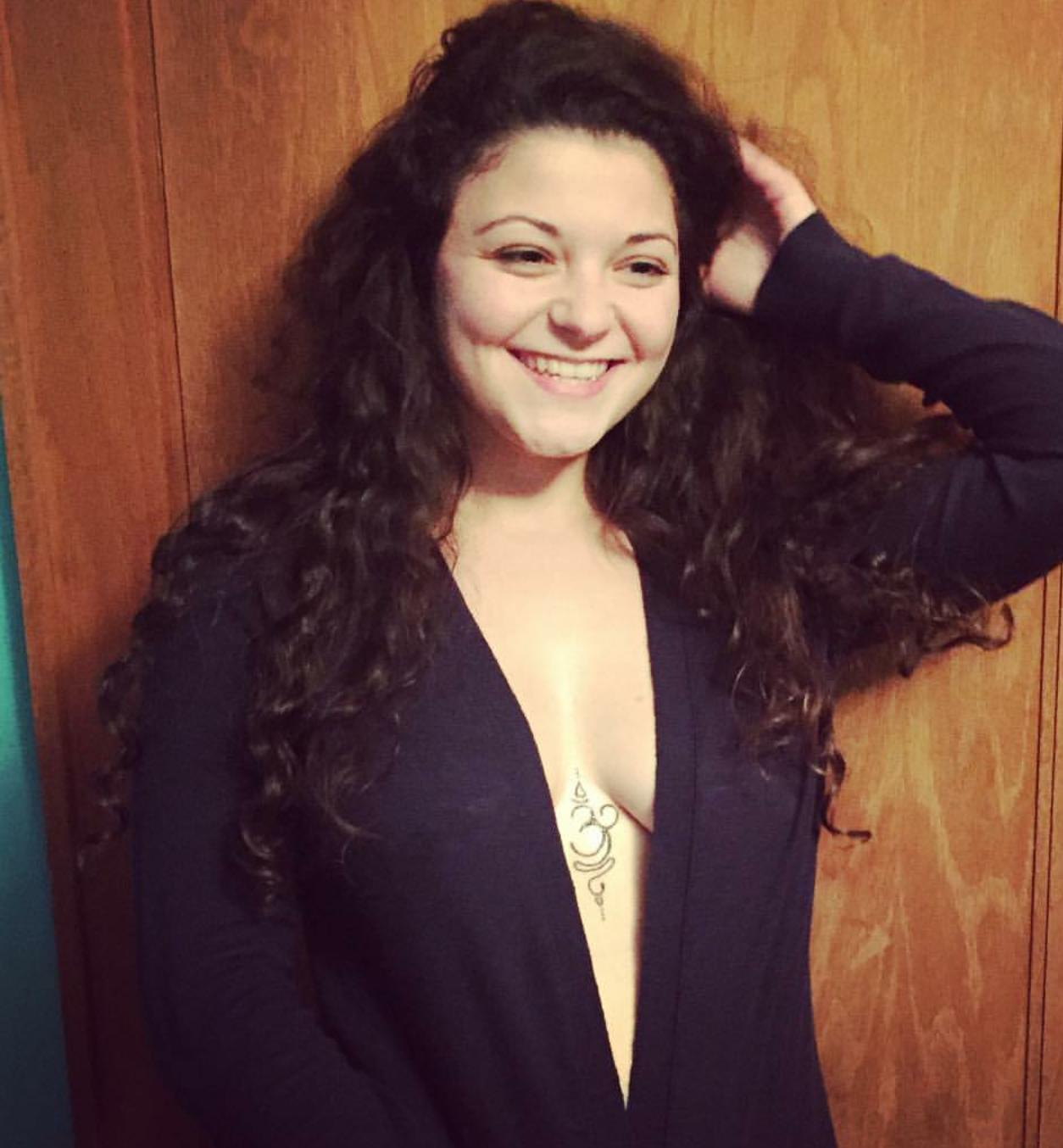 [Request] Help please | Scrolller