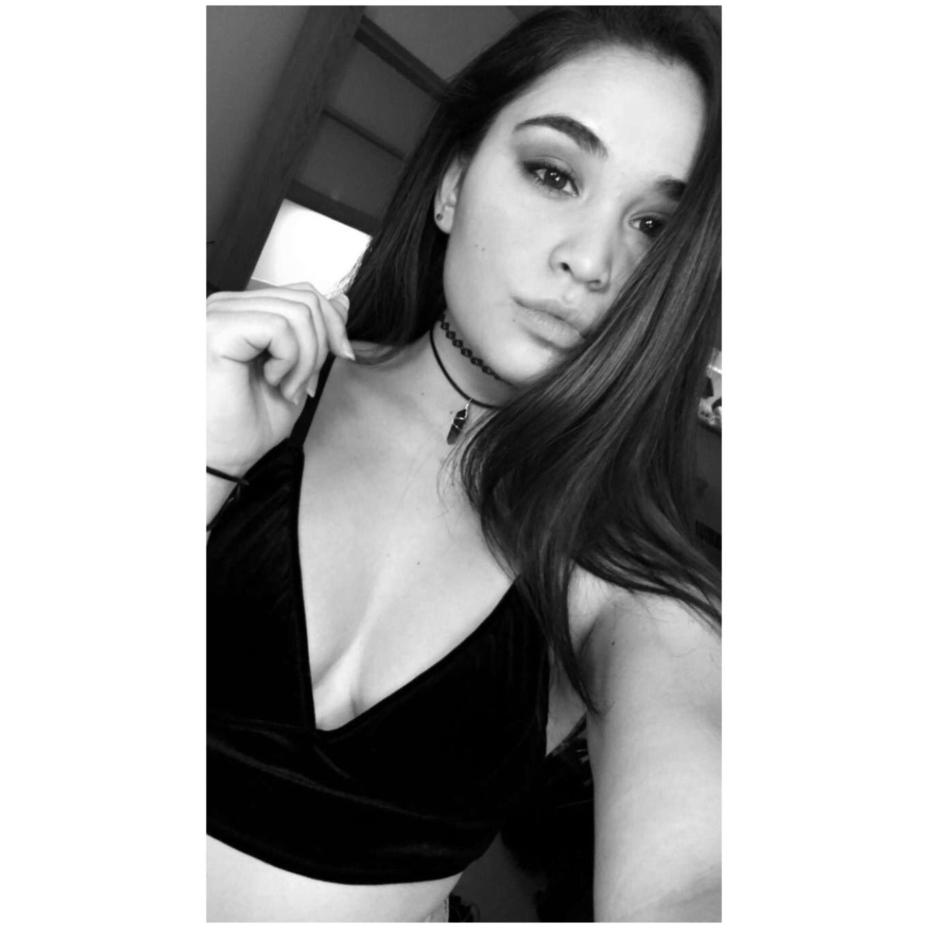 [REQUEST] Sexy Musical Theater Major Friend | Scrolller