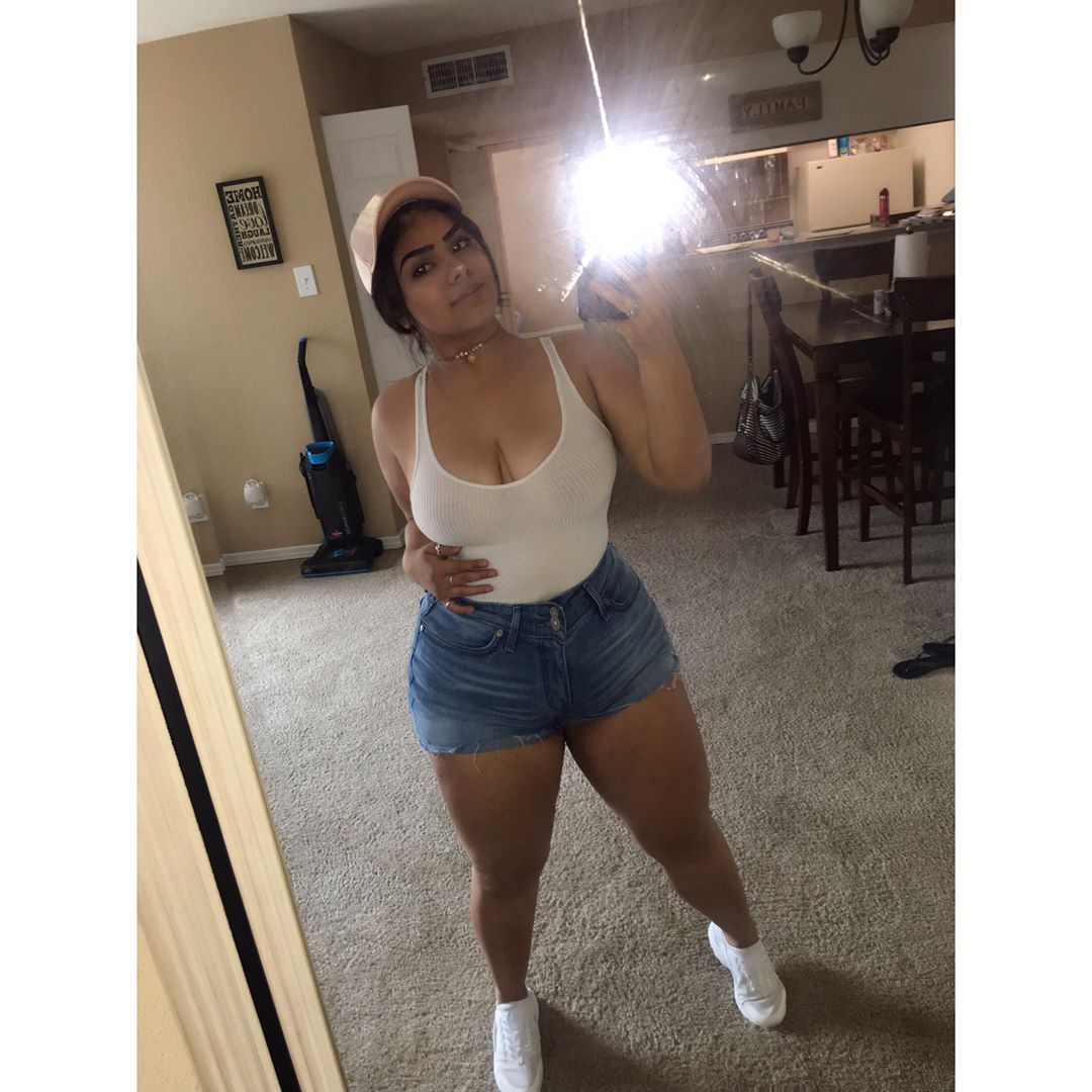 [REQUEST] Thick Girl in See Through Tank | Scrolller