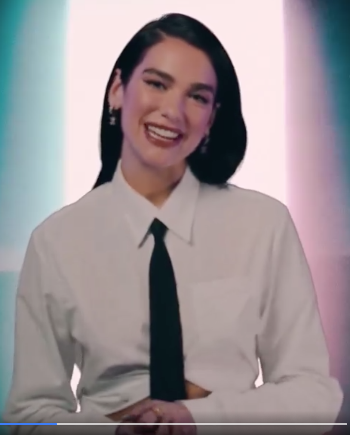 Restaurant servers and Mormon missionaries wear this outfit every day. None of them can make it ...