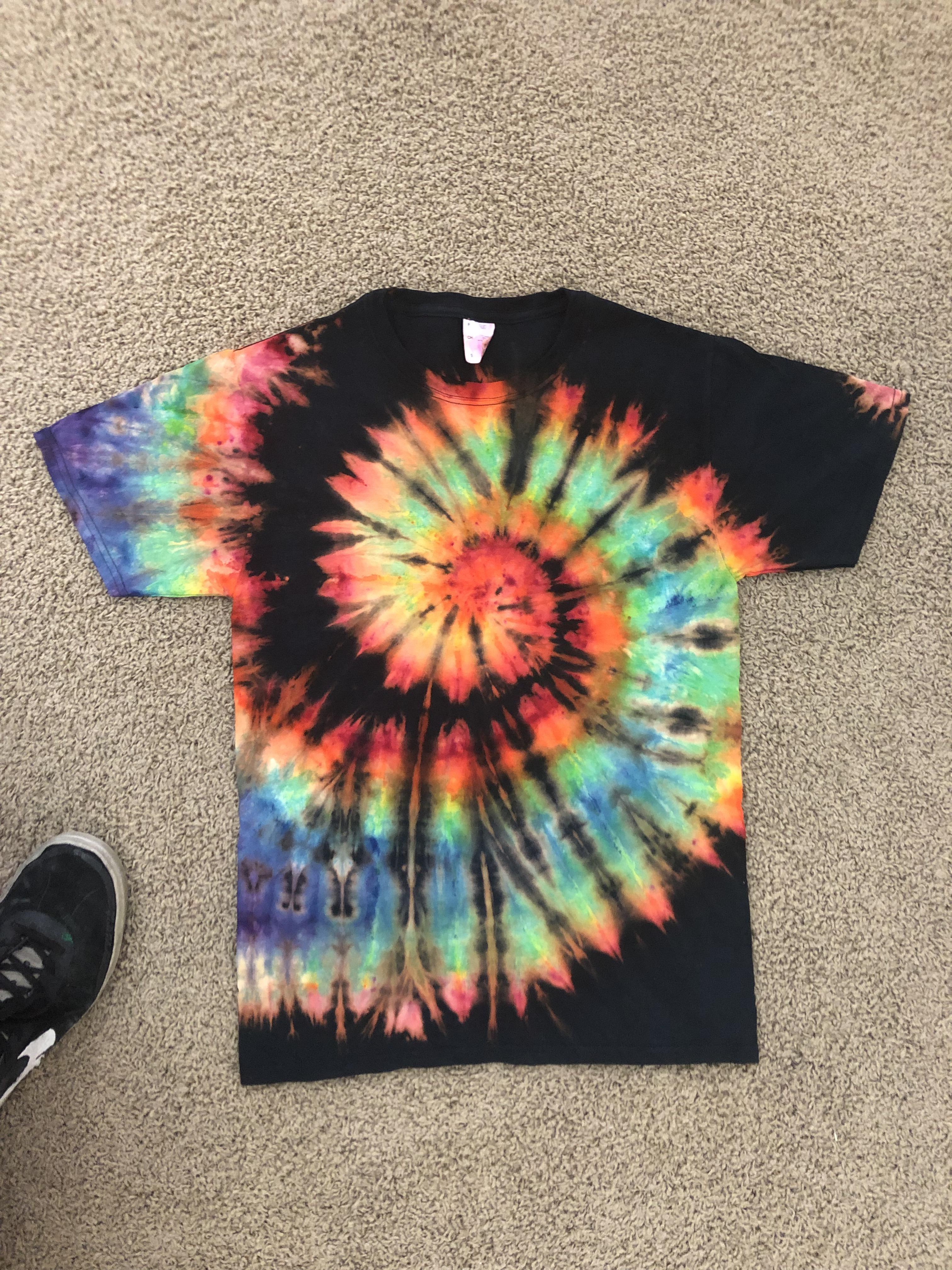 Reverse tie dye | Scrolller