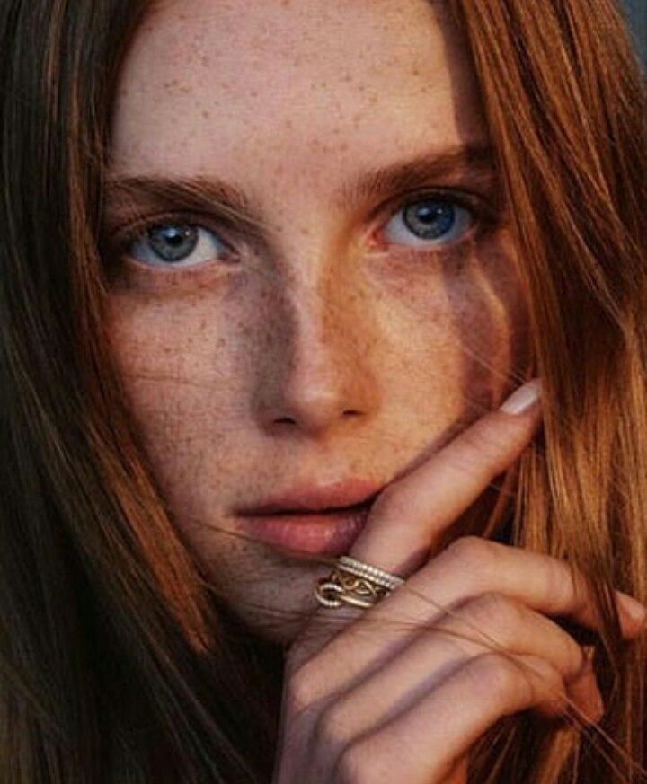 Rianne Van Rompaey | Scrolller