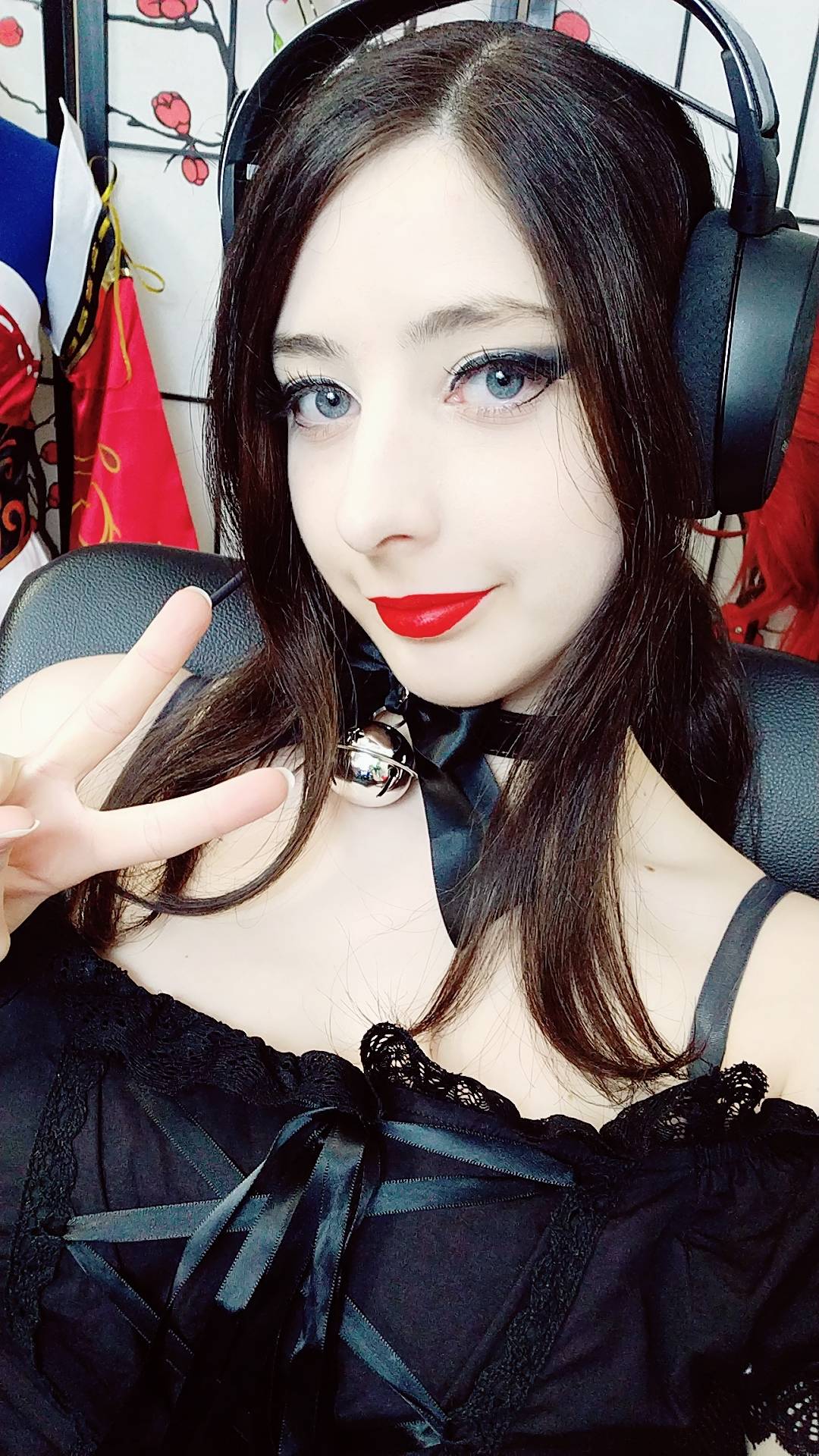 RIAS GREMORY WING CRAFT IN STREAM! 😈 ️ Link in comments! | Scrolller