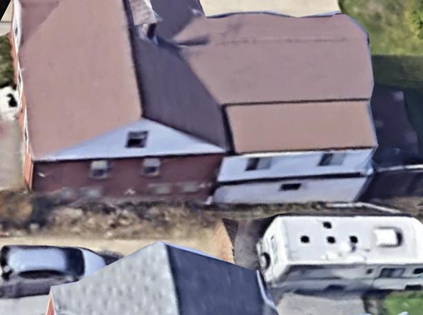 Right side of the house shocked by the upside-down guy on the left. (OC) | Scrolller