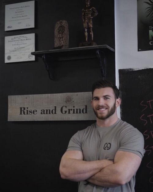 Rise and Grind | Scrolller