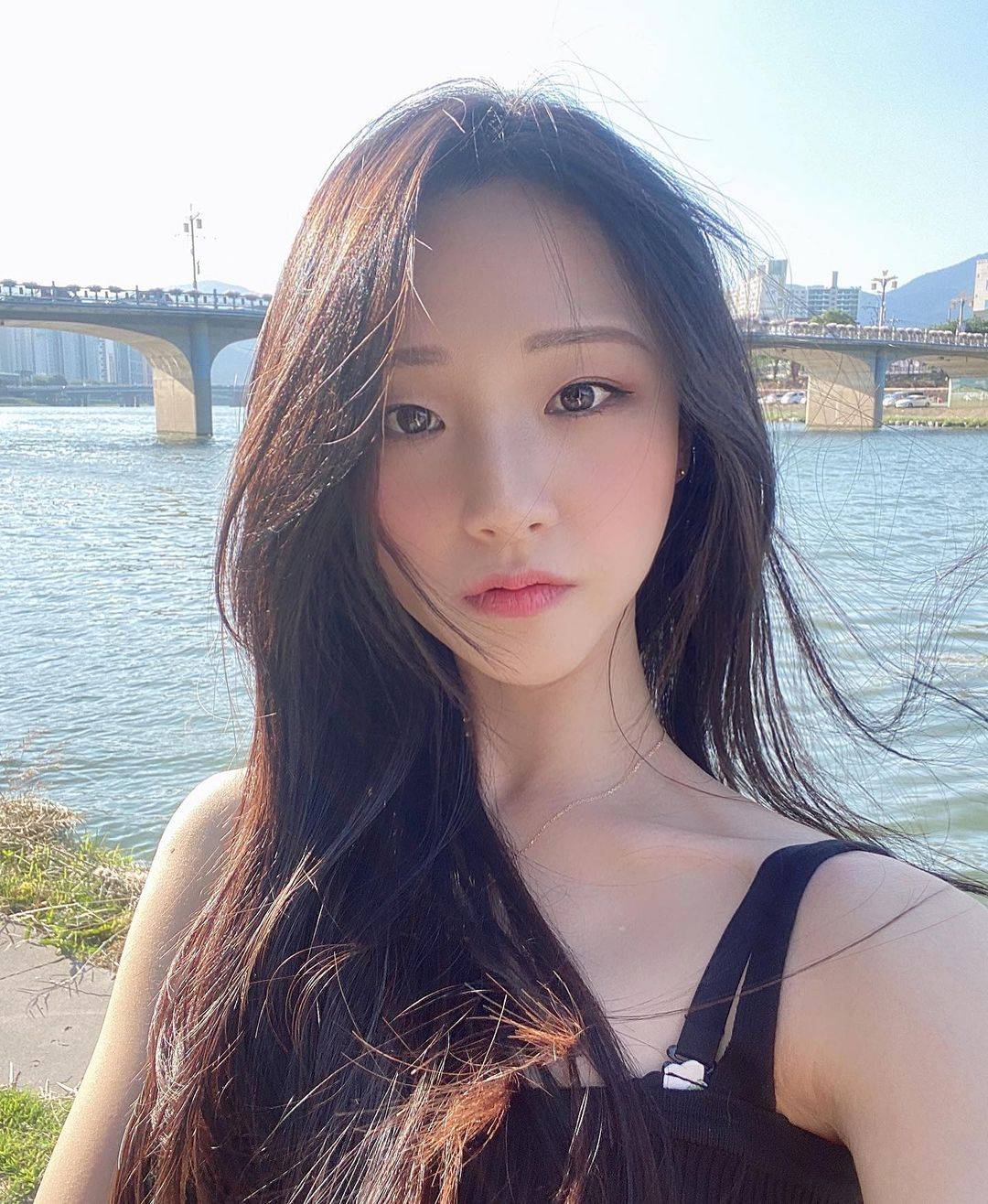 Riverside | Scrolller