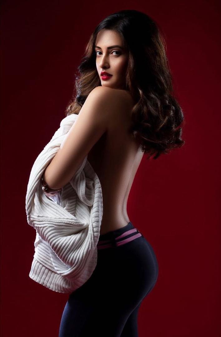 Riya Sen | Scrolller