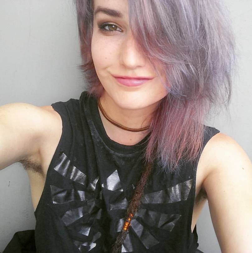 Rocker Chick | Scrolller