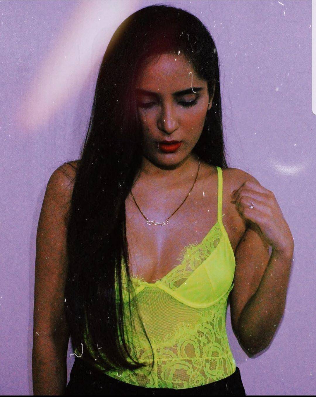 Roha - 04 | Scrolller