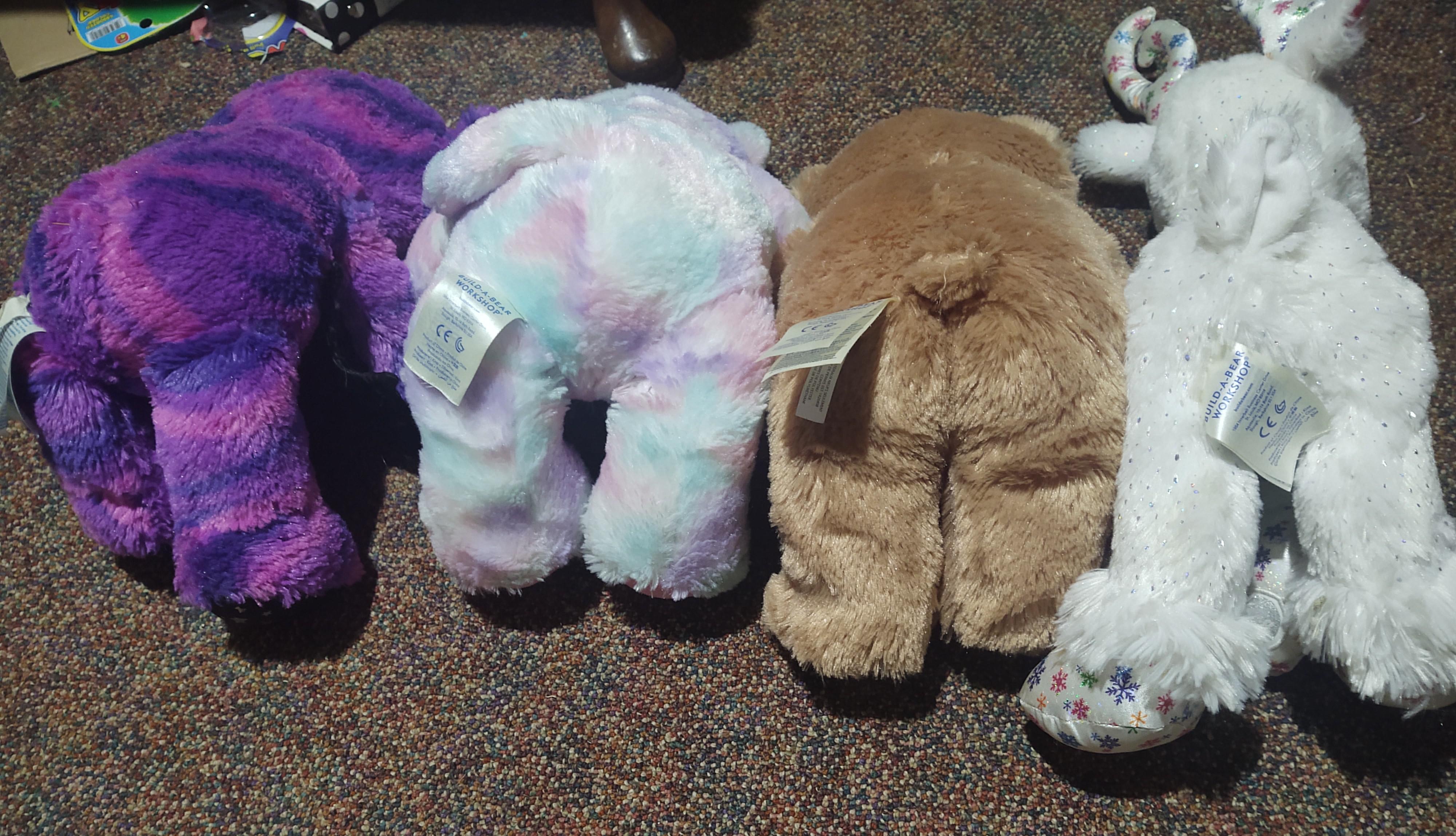 Row of butts | Scrolller