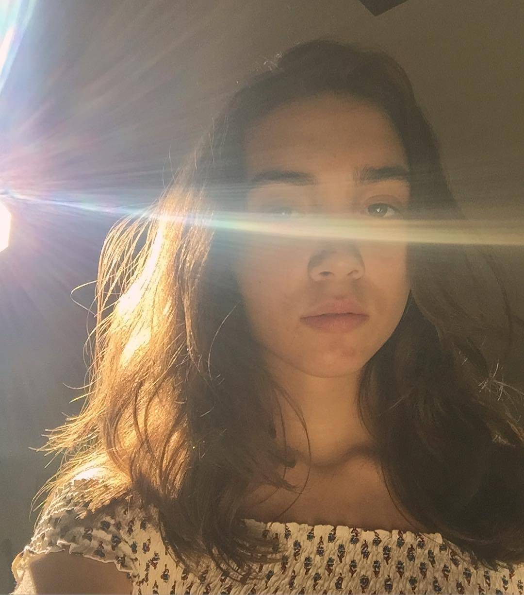 Rowan Light Streaks | Scrolller