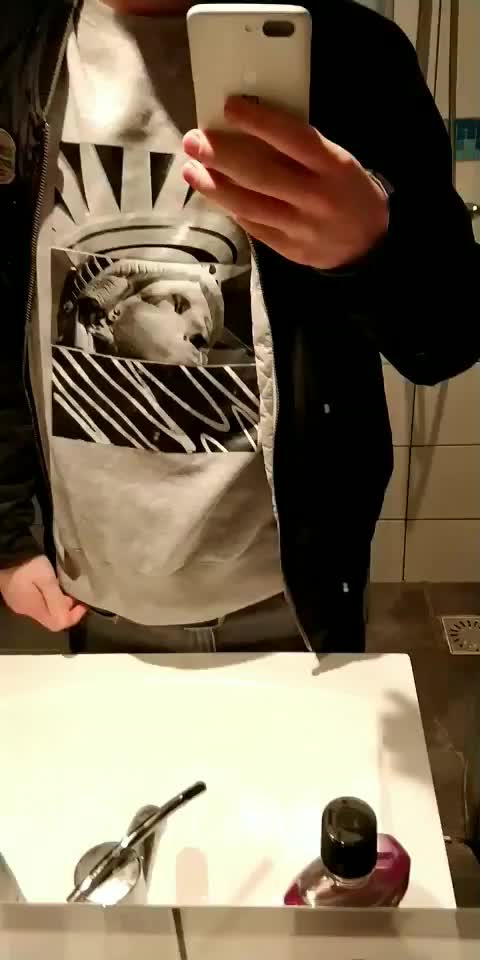 Rub-a-dub-dub | Scrolller