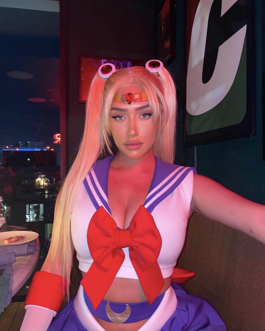 Sailor moon | Scrolller