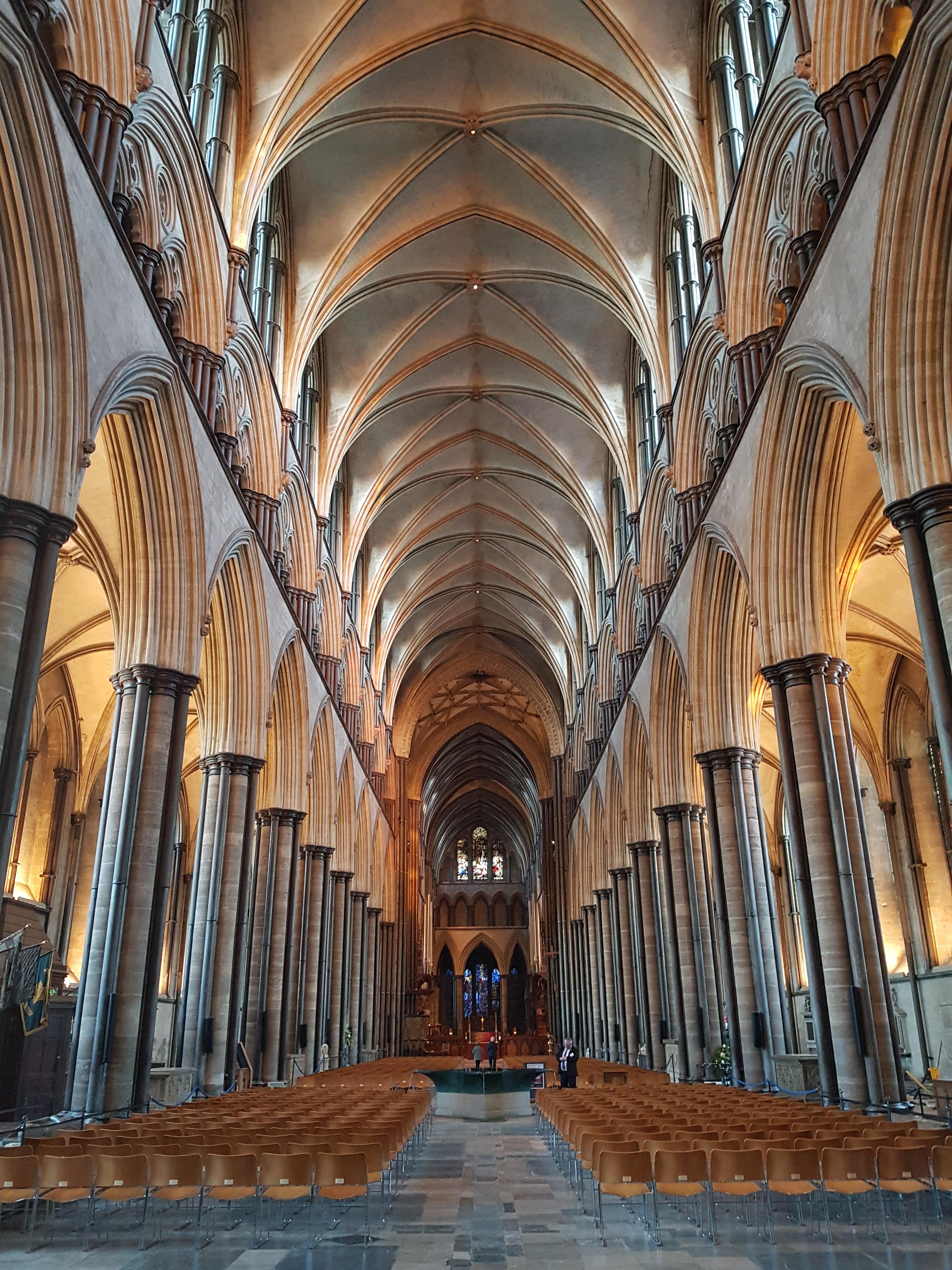 Salisbury Cathedral | Scrolller