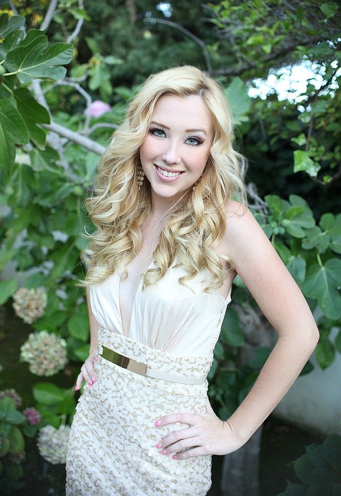 Samantha Rone looks good even when she is no naked | Scrolller