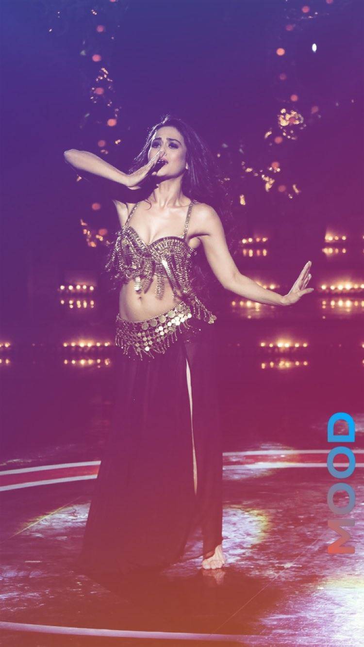 Sana Saeed - Belly Dancer | Scrolller